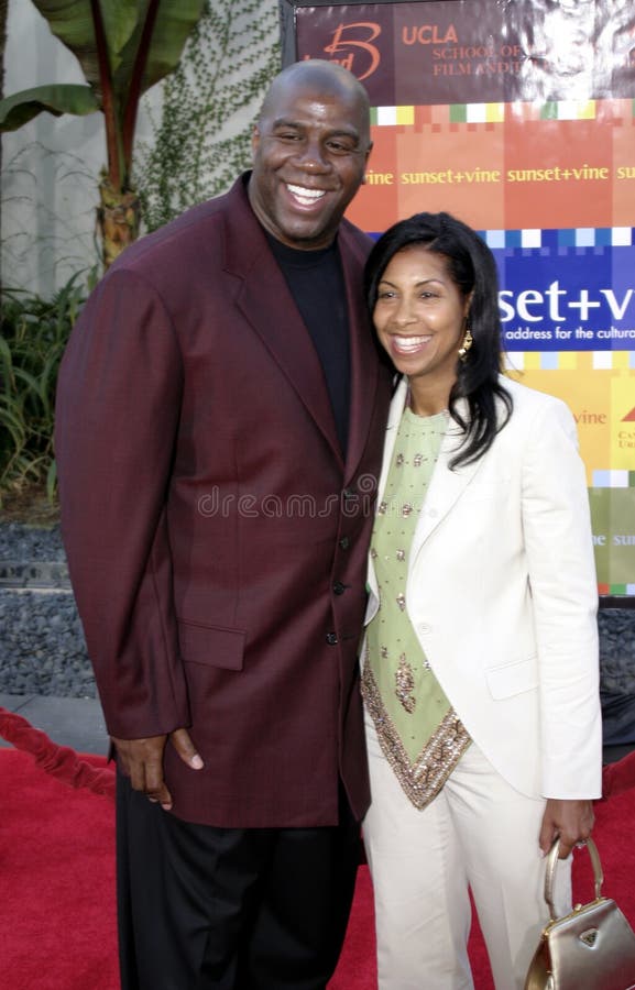 Magic Johnson Y Earlitha Kelly Foto editorial - Imagen de ...