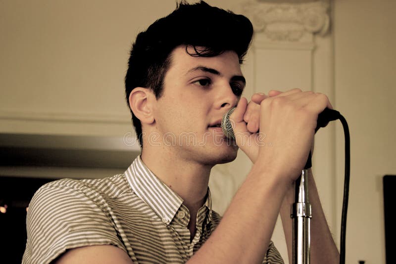 Magic Man Films a Session at Mophonics Studio in New York Editorial ...