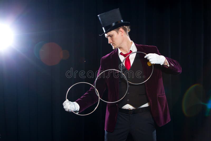 Magic, Performance, Circus, Show Concept - Magician in Top Hat Showing ...