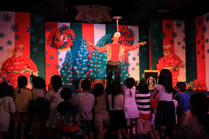 1,749 Magic Show Stage People Laughing Stock Photos - Free & Royalty ...