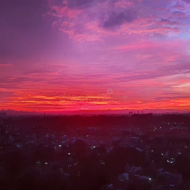 Magnificent Gradient Sunset Sky Stock Image - Image of gradient ...