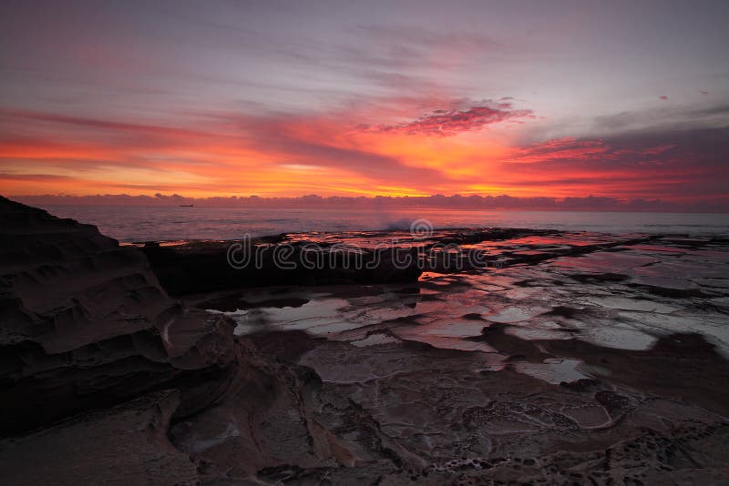 Magnificent ocean sunrise stock photo. Image of colors - 37694340