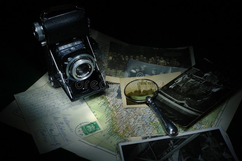 ANTIQUE MAGNIFIER,LOUPE,SWING OUT,3 LENSES Kalyan Near Mumbai Editorial ...