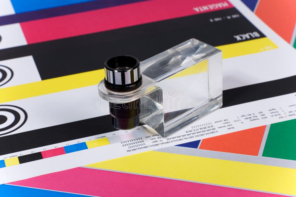 Magnifying glass stock image. Image of offset, decorator - 8326847