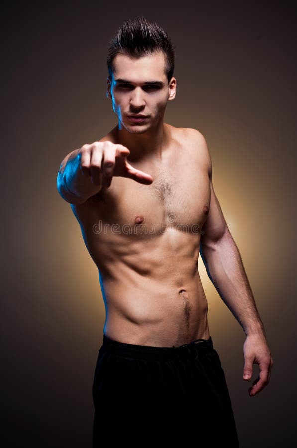 Magra e media. immagine stock. Immagine di idoneità, persona - 33652761