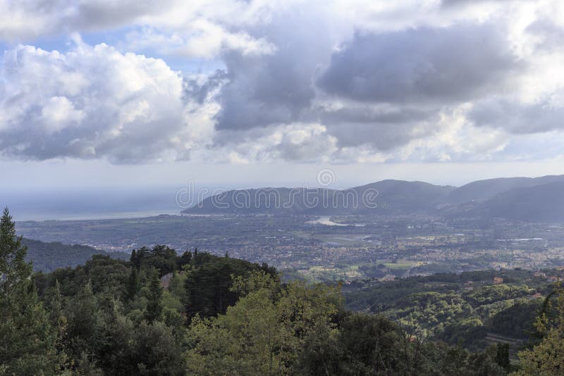 Magra river valley stock image. Image of castle, river - 37367671
