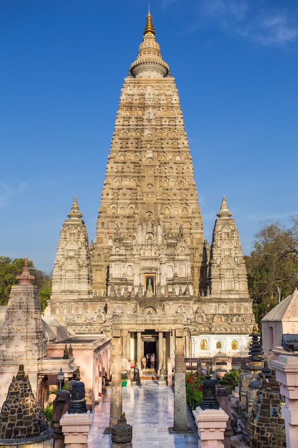Mahabodhi-Tempel, Bodh Gaya, Indien Stockfoto - Bild von spiritualität ...