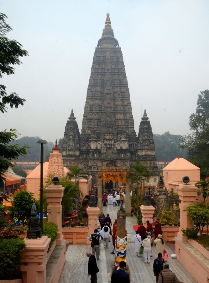 Mahabodhi Temple in Bodhgaya, Bihar, India Editorial Photo - Image of ...