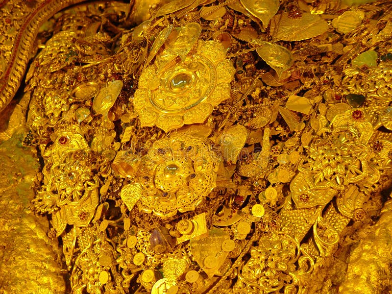 Mahamunny Budda stock photo. Image of peaceful, heritage - 551798