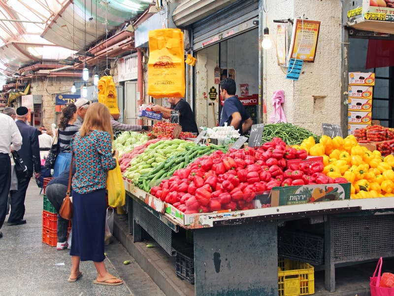 Ben Yehuda Market - Jeruzalem, Israël Redactionele Stock Foto - Image ...