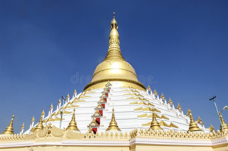 Mahazedi Pagoda, Bago, Myanmar Stock Image - Image of buddhism, outdoor ...