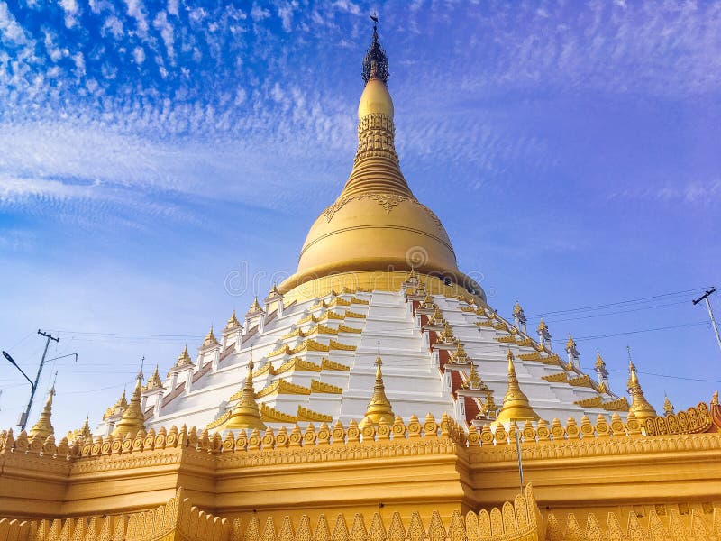 Mahazedi Pagoda, Bago, Myanmar Stock Image - Image of buddhism, outdoor ...