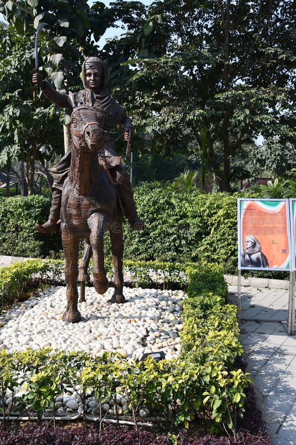 Mai Bhago Sculpture at Shaheedi Park in Delhi, India Editorial Stock ...