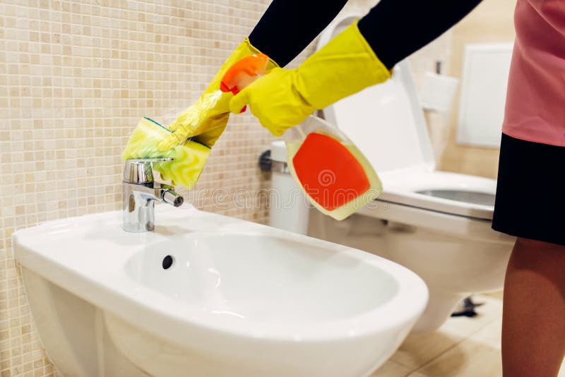 Maid Cleans Bidet Cleaning Spray Stock Photos - Free & Royalty-Free ... Maid Cleans Bidet Cleaning Spray Stock Photos - Free & Royalty-Free ...