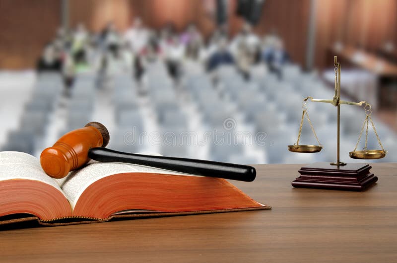 Maillet, Code Juridique Et échelles De Justice Photo stock - Image of ...