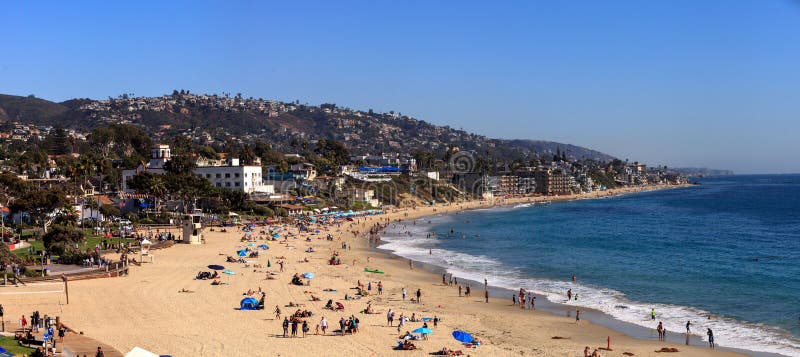 Main Beach and the Ocean in Laguna Beach Editorial Photography - Image ...