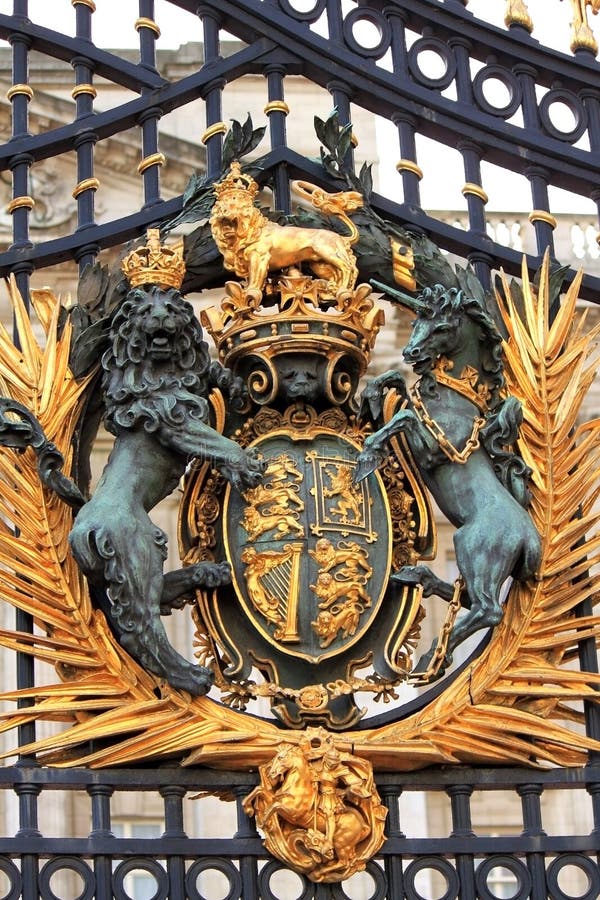 Main Buckingham Palace Gate, London Stock Photo - Image of fragment ...