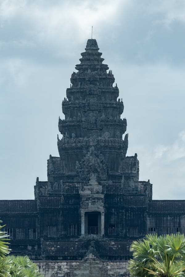 Main Central Tower of Angkor Wat Temple Stock Image - Image of ruins ...