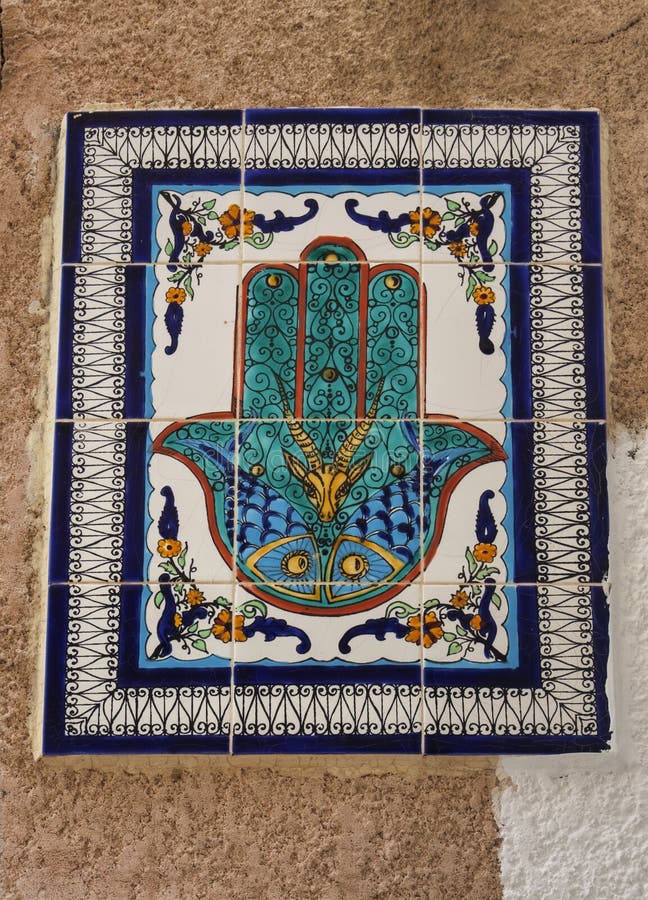 Main de Fatima en Tunisie photo stock. Image du berbers - 30134606