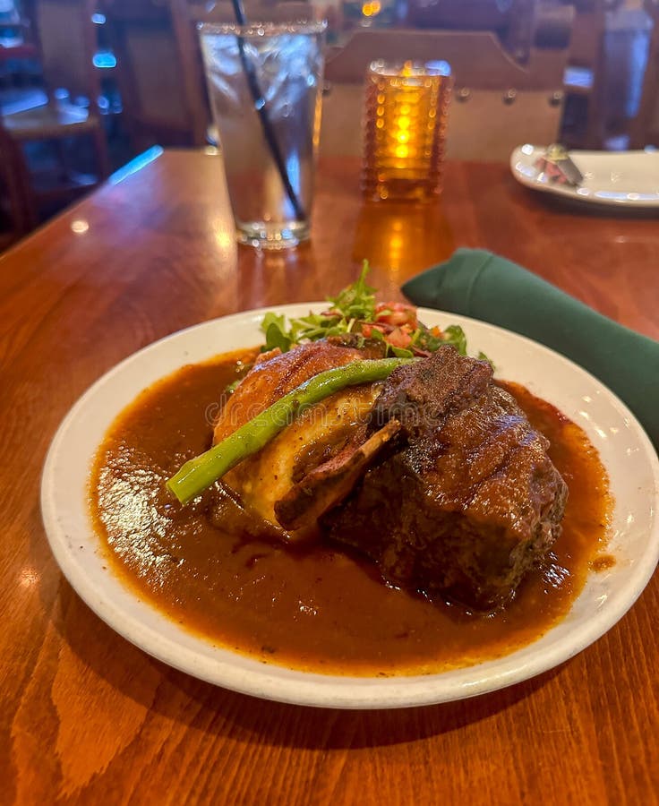 Main Dish of Short Ribs, Mashed Potatoes and Vegetables Stock Photo ...