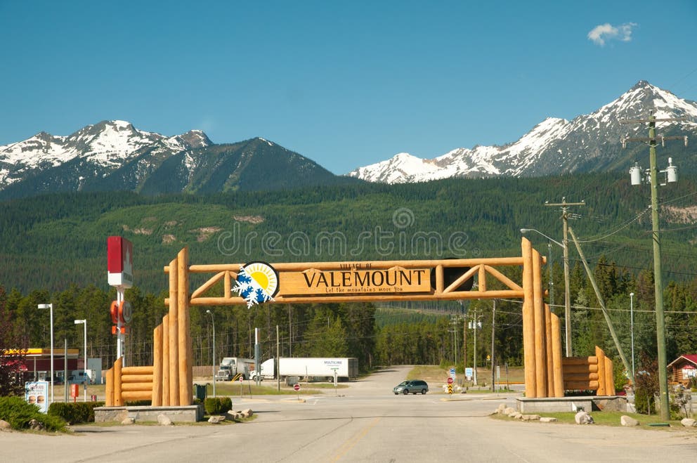 Main gate to Valemount editorial photo. Image of canada - 22034026