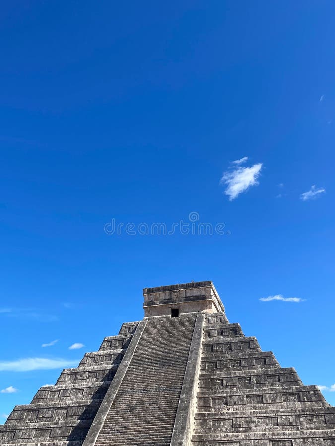Main Pyramid of Chichen Itza Under Blue Sky Stock Photo - Image of ...