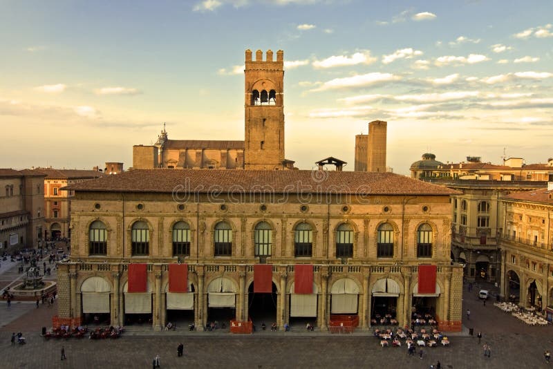 Main square - bologna stock image. Image of panoramic - 34789865