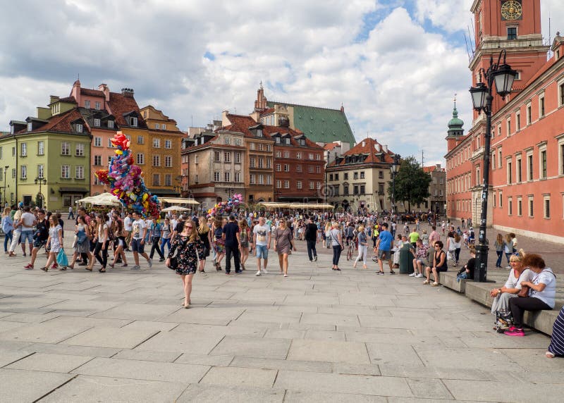 Main Square of the Old City in Warsaw Editorial Photo - Image of main ...