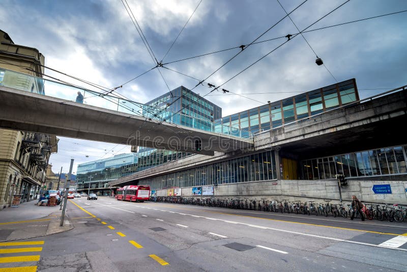Bern Railway Station editorial stock image. Image of railway - 41515334