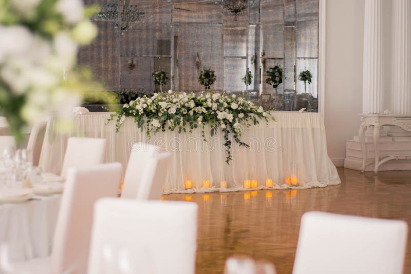 Main Table at a Wedding Reception with Beautiful Fresh Flowers Stock ...