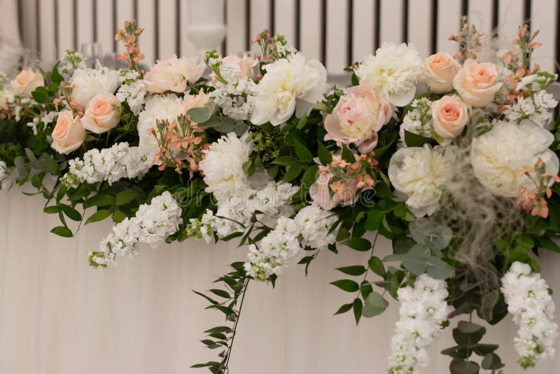 Main Table at a Wedding Reception with Beautiful Fresh Flowers Stock ...