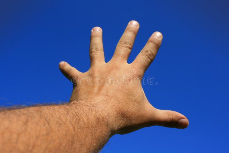 Main tendue image stock. Image du ciel, fuselage, doigts - 6345871