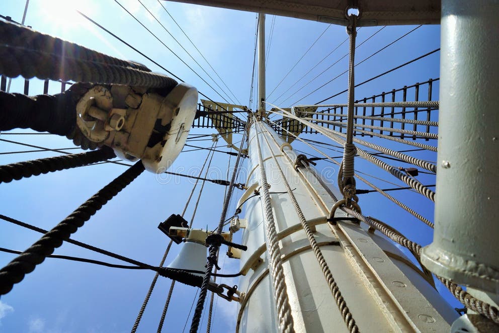 Mainmast stock photo. Image of equipment, deck, heritage - 67527726
