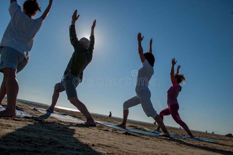 Gymnastics on the beach editorial photography. Image of wellness - 31311342