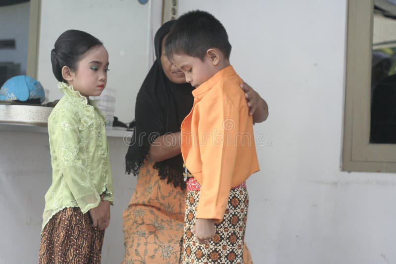 CHILDREN in CULTURE MAKEUP and DRESS JAVA Editorial Stock Photo - Image ...