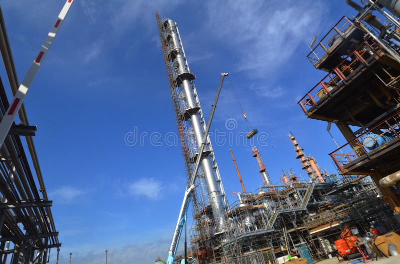 Maintenance and Construction Performed on Refinery Site during Shutdown ...