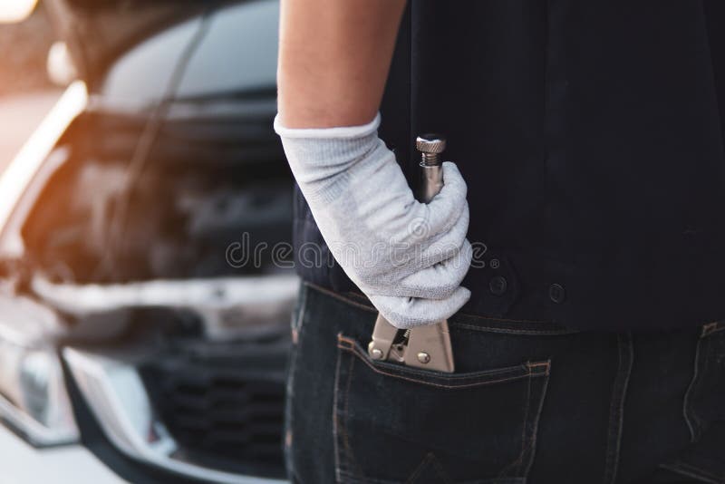 Maintenance Man Check Car Engine, Car Service, Car Check, Call Center ...