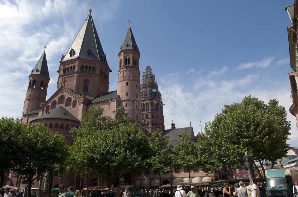 MAINZ, GERMANY Farmer Market Editorial Photography - Image of farmers ...