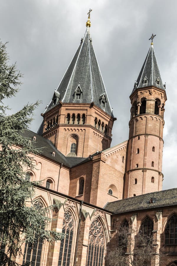 Mainzer Dom Cathedral in Mainz in Germany Stock Photo - Image of ...