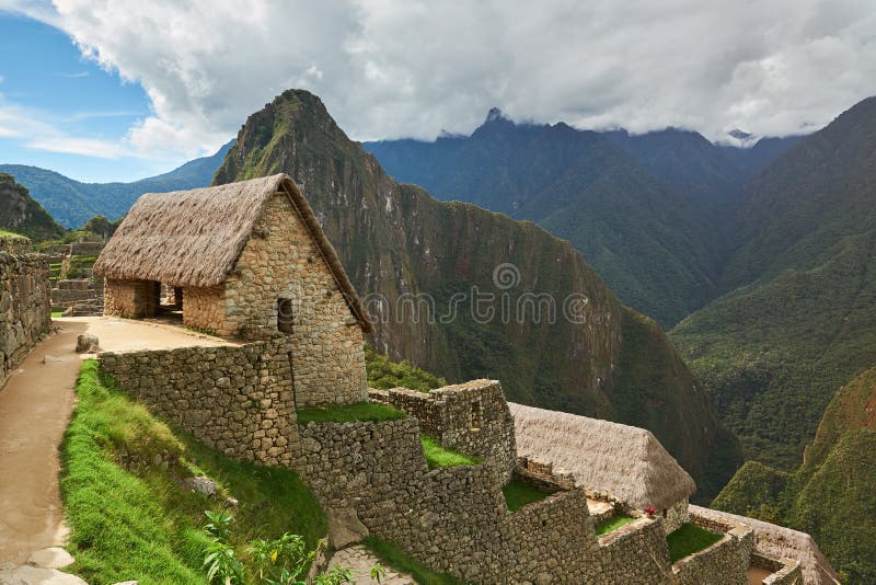 La Maison De L'Inca De Machu Picchu Image stock - Image du couleurs ...
