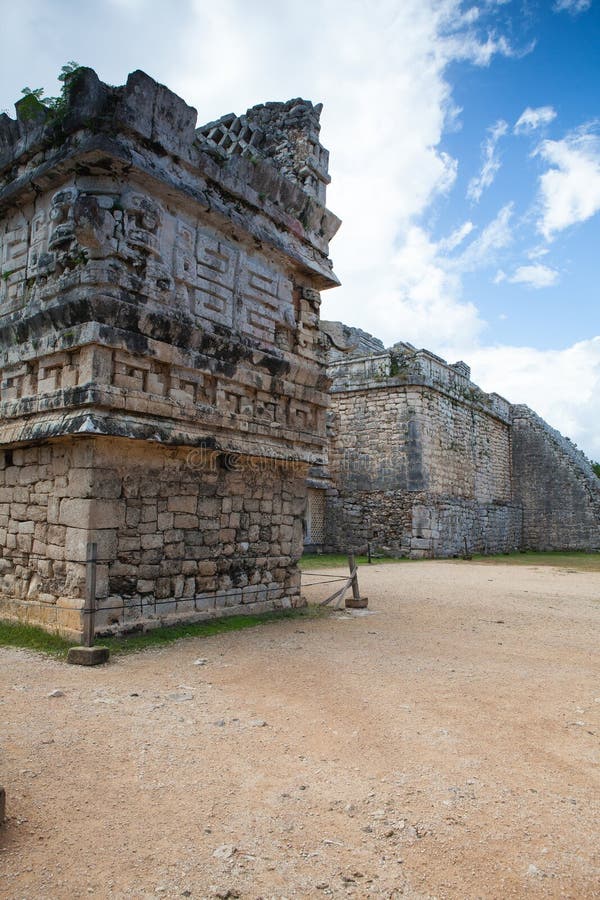 Majestic Mayan Ruins in Chichen Itza,Mexico. Stock Photo - Image of ...
