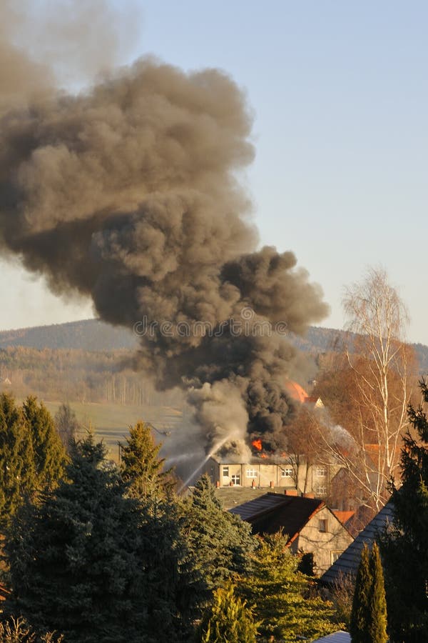 Major fire stock photo. Image of fighting, duties, destruction - 37870902
