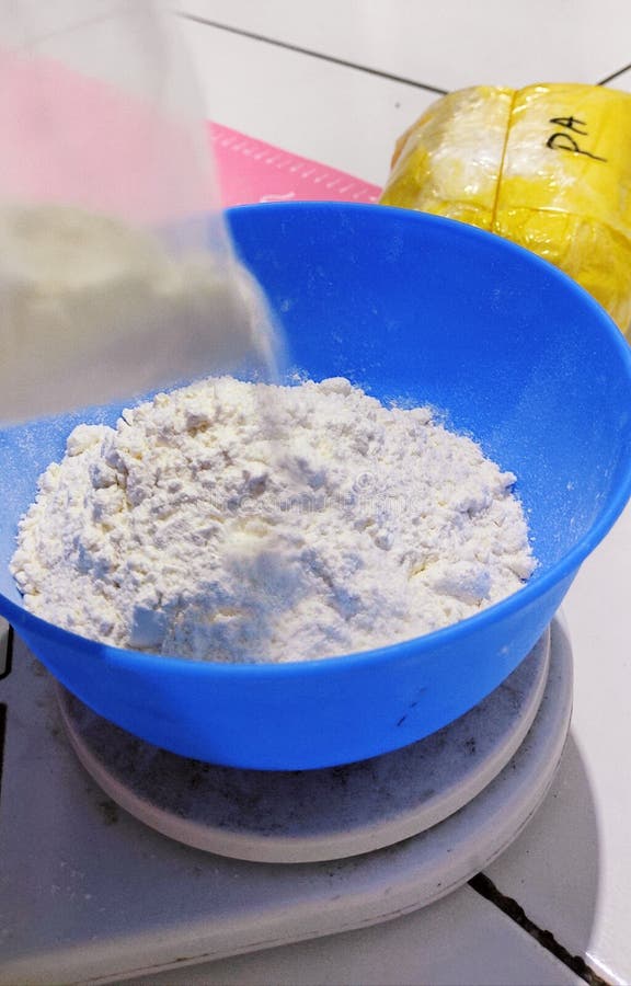 Make adonan donat cake stock photo. Image of donat, adonan - 268726328