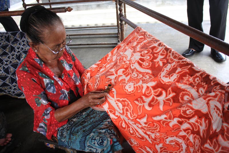 Make batik editorial photo. Image of tardisional, customs - 34452886