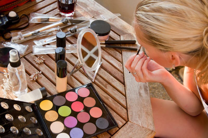 Make up stock image. Image of fashion, elegance, mascara - 20904233