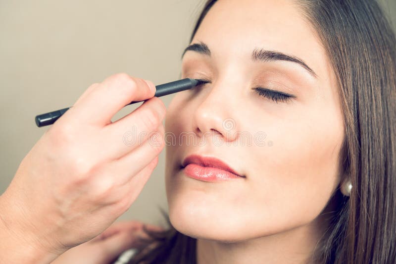 Make Up of a Beautiful Young Woman Stock Image - Image of girl, facial ...