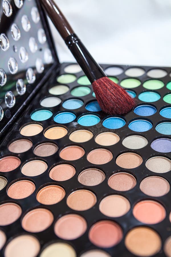 Make-up Brush with Eyeshadow Stock Photo - Image of fashion, palette ...