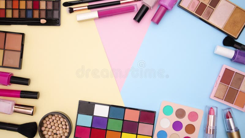 Make Up Frame Move Left To Right with Pastel Background - Stop Motion ...