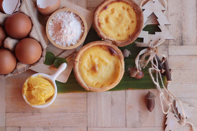 Maken Van Ei Scherp is Heerlijk En Ei Stock Foto - Image of taartjes ...