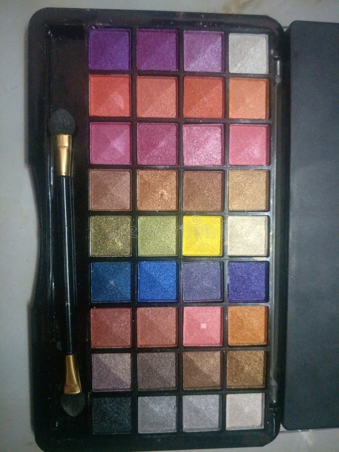 Makeup Kit with Different Shades Stock Image - Image of shades, colors ...